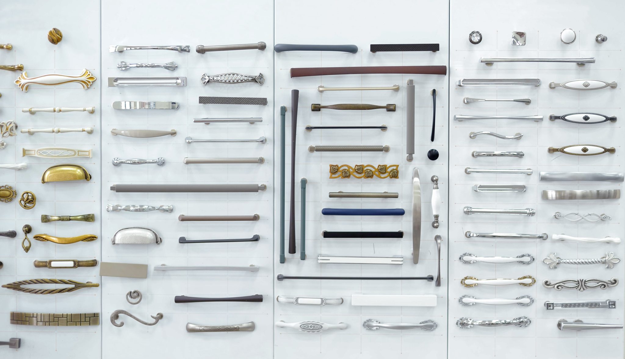 Your Guide to Cabinet Hardware Placement - Fast Cabinet Doors